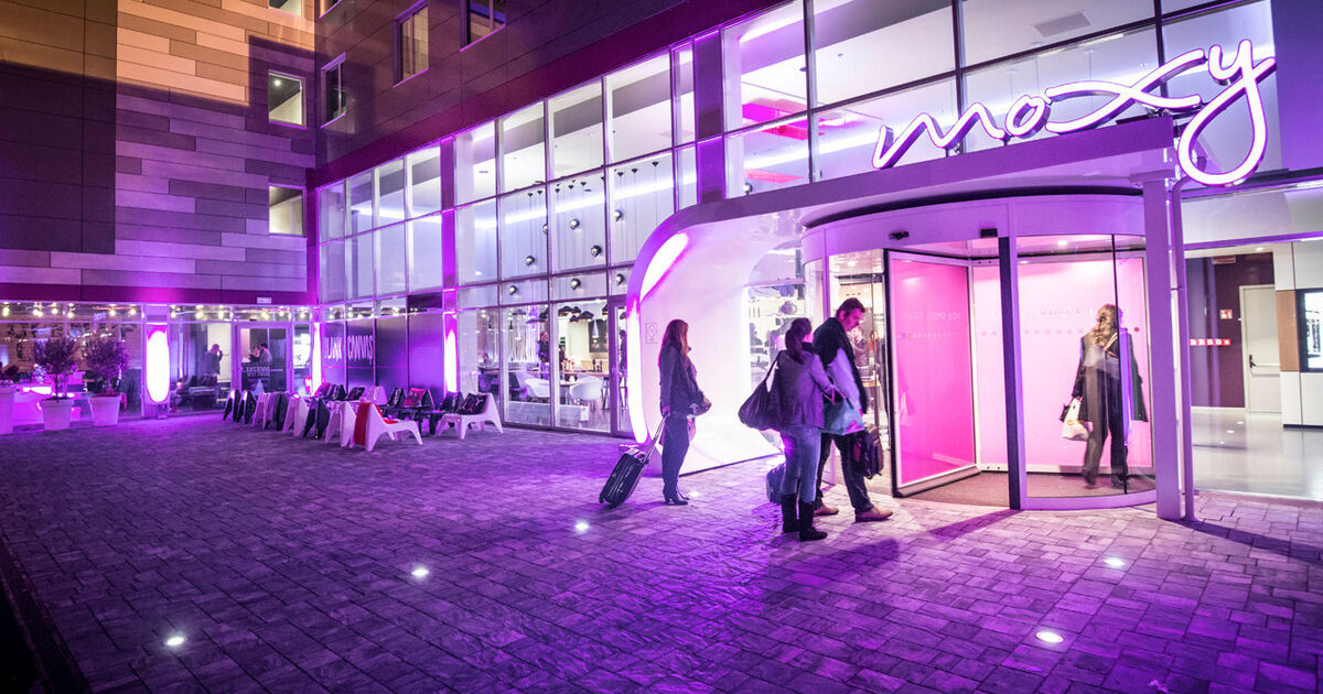 Moxy hotels - Humanising a hotel brand - HPB - EN